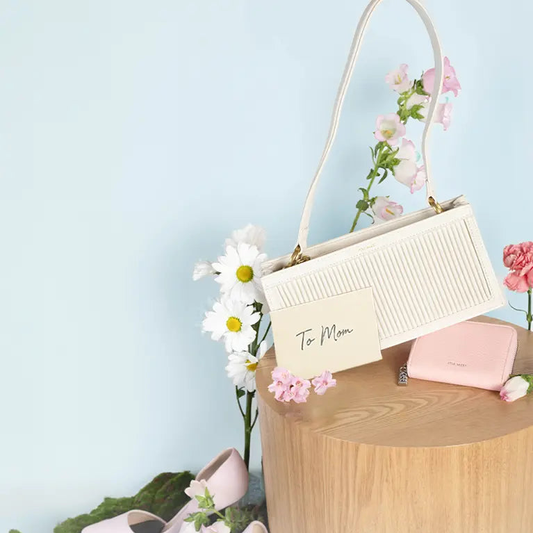 SLAY-CATION Essentials: The Ultimate Travel Guide – Pixie Mood